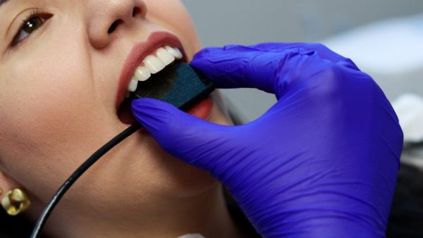 Raio - X Portátil e Sensor Digital na Odontologia